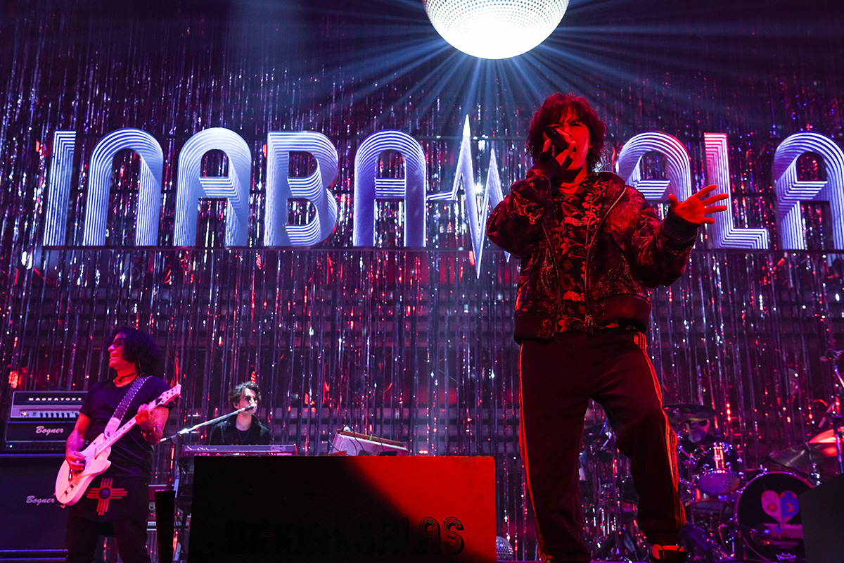 スティーヴィー・サラス：INABA／SALAS『ATOMIC CHIHUAHUA』制作秘話＆ライヴ・レポート – ページ 3 – YOUNG GUITAR